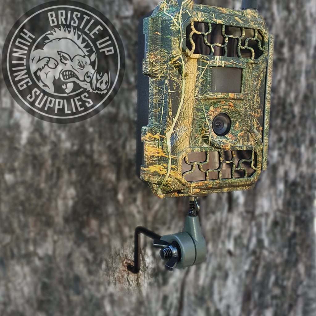 Tree Screw – Adjustable Universal Trail Camera Mount – Bristle Up